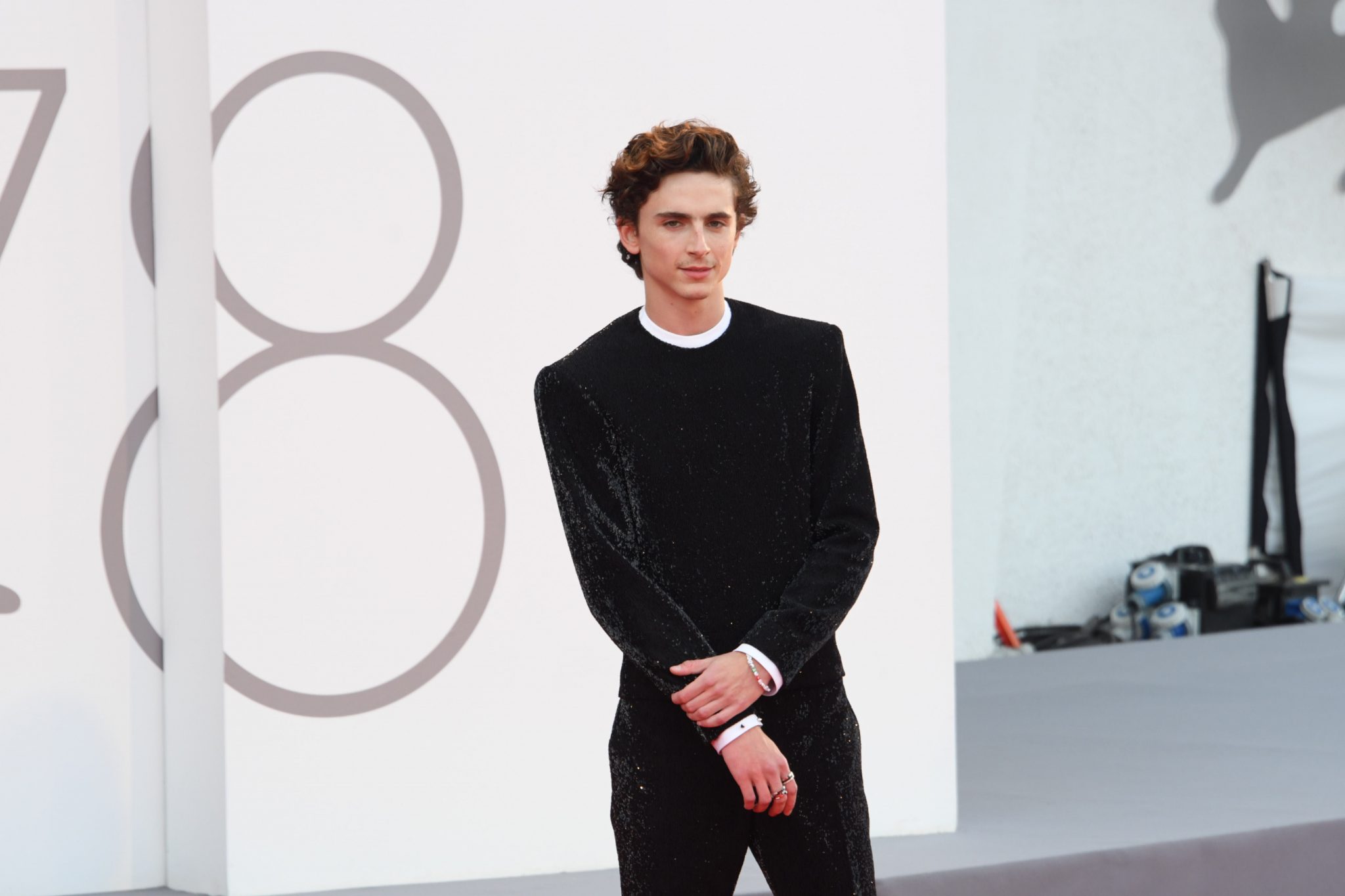 Ez a 26 éves Timothée Chalamet vörös hajának jelentősége a Bones and ...