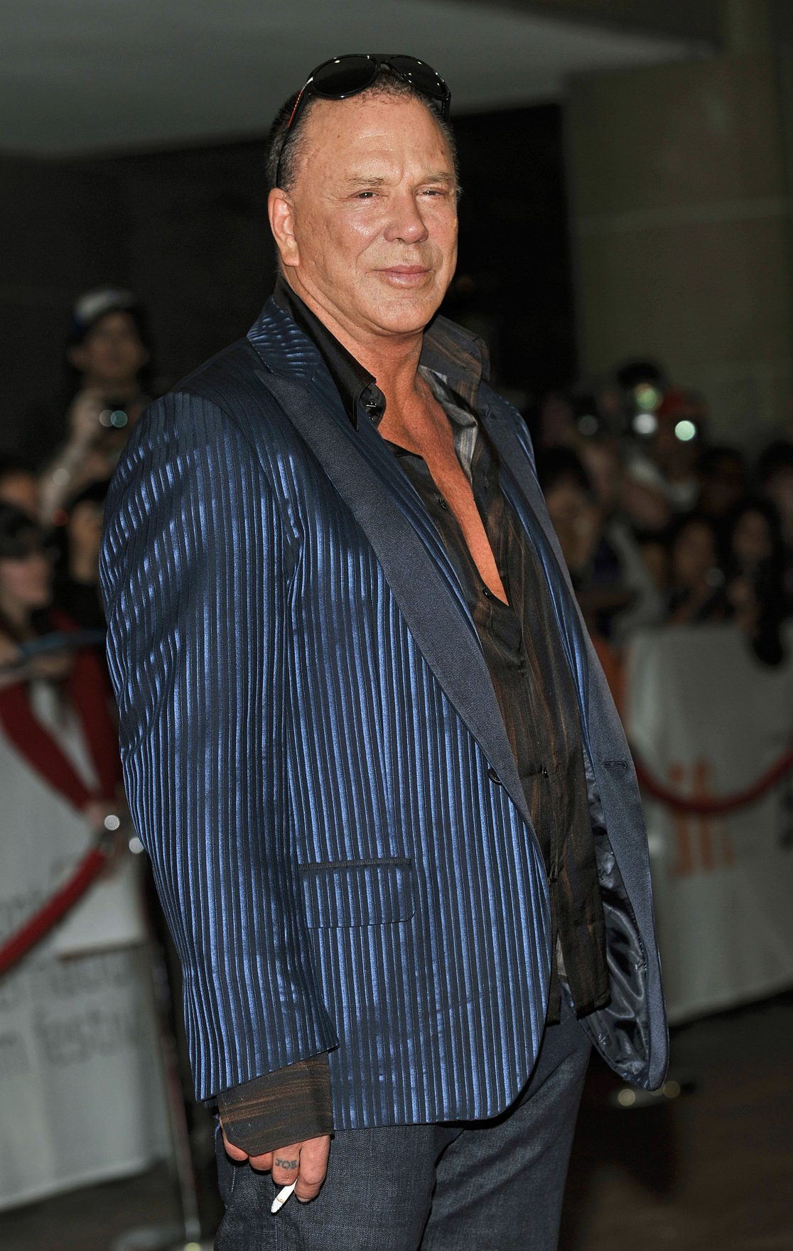 „Ez baromság!” Ez a 70 éves Mickey Rourke véleménye arról, hogy Alec ...