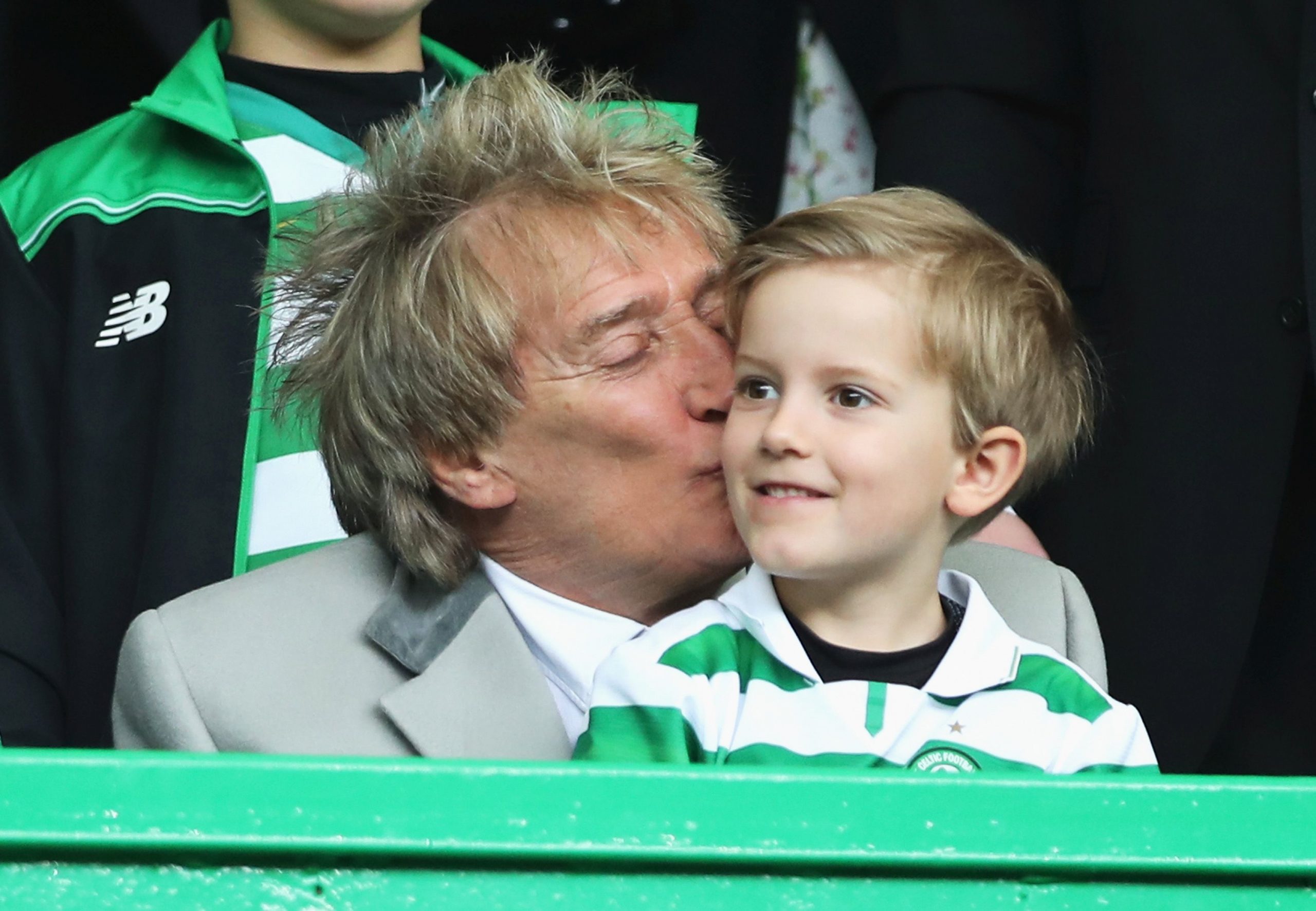 Sir Rod Stewart 78 évesen sem áll le – Elmondta, mi jelenti számára a ...
