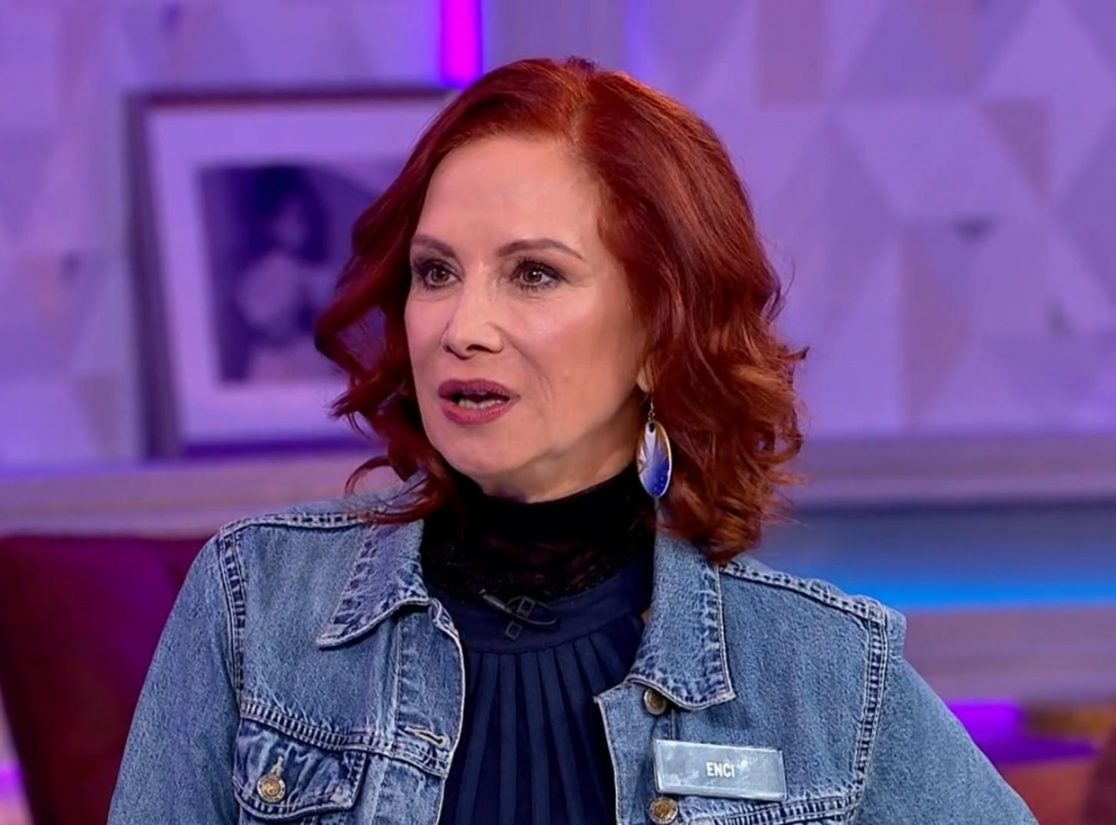 Détár Enikőre irigykedhet a világ: 60 évesen bombatestet villantott ...