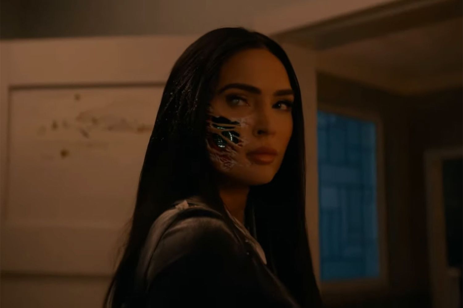 Mindenki odavan Megan Fox legújabb alakításáért, ami felveheti a ...